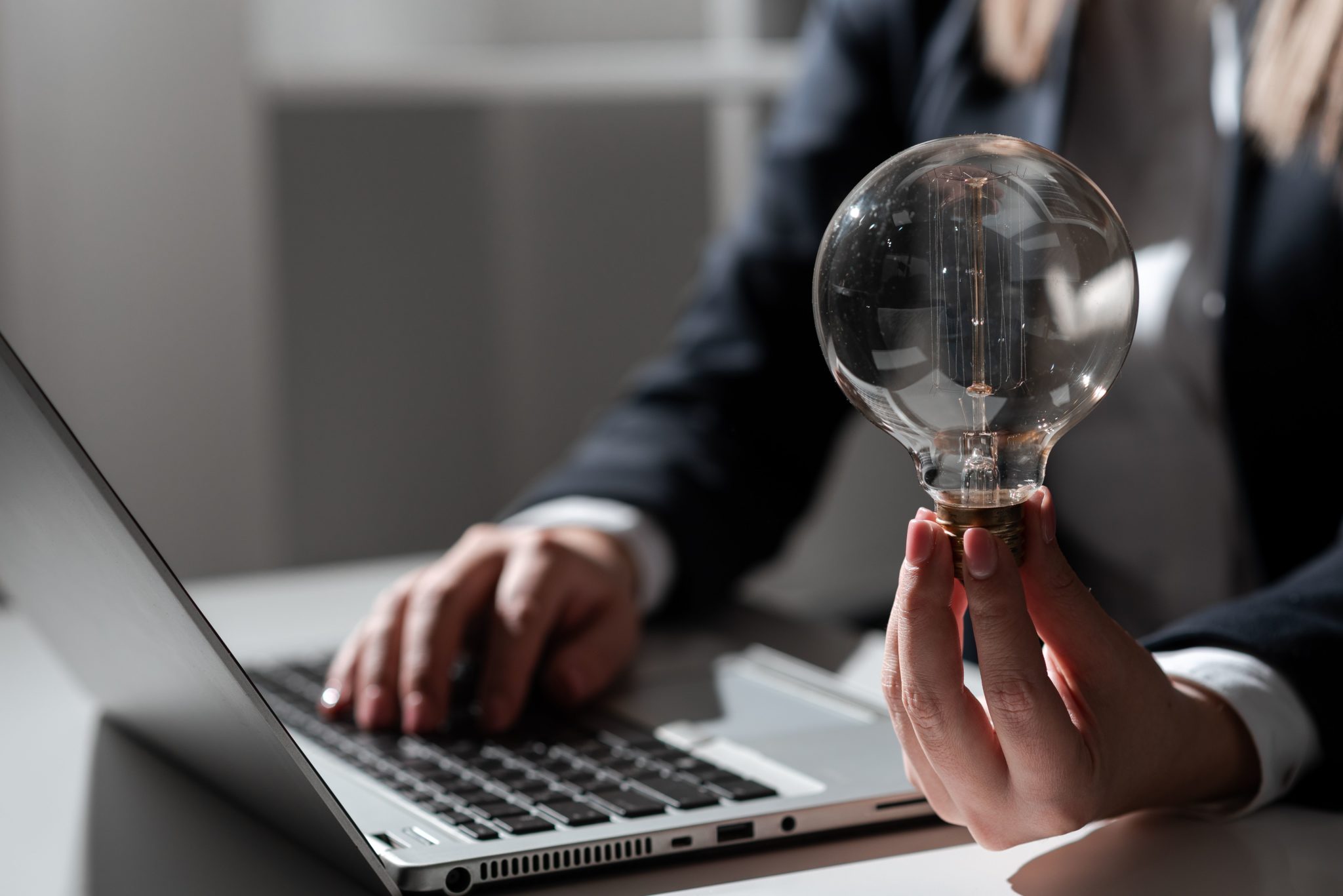 How to Buy or Sell a Business with Intellectual Property Assets ...